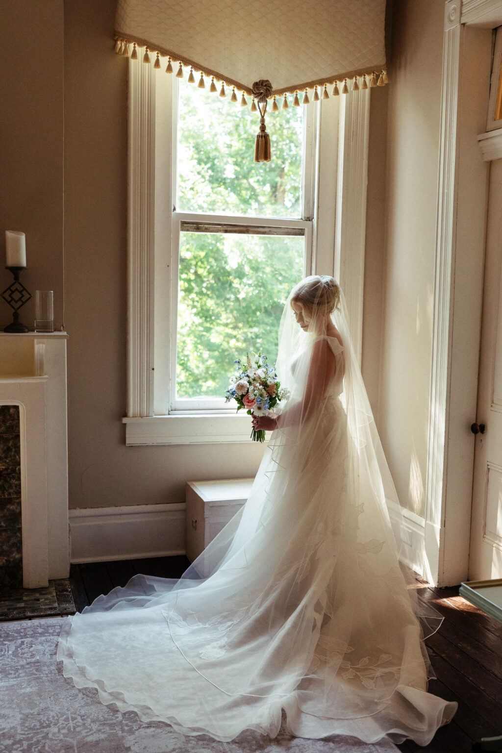 Real Bride: Annie's romantic June wedding - Fabulous Frocks Bridal